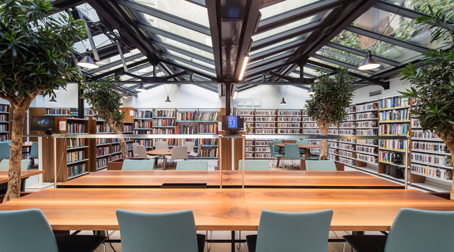 University Desk Lighting | American University Paris | Aktiva Lighting